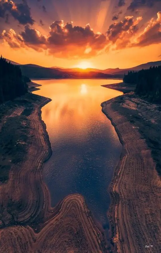 90 Charming Moonlight Photography Ideas and Tips [2020 Updated] - Greenorc