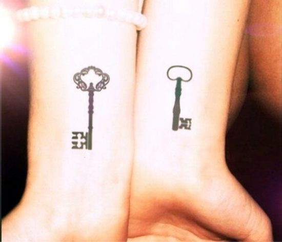 50 Lovely Key Tattoos for Girls - Greenorc
