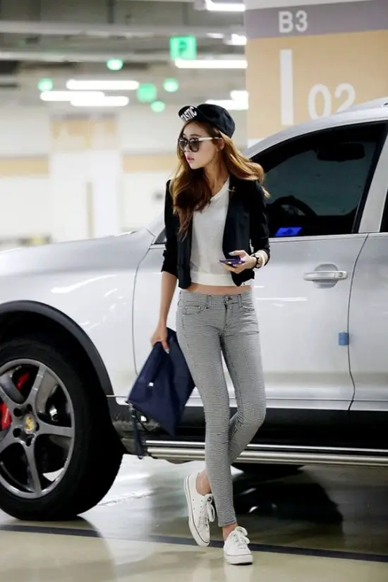 45 Pleasing Korean Fashion Style Outfits you must try - Greenorc