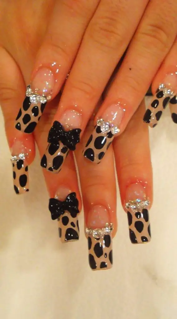 45 Glamorous Bling Nail Art Designs For 2017 - Greenorc