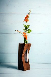Amazing Single Bud Vase To Mesmerize Everyone - Greenorc