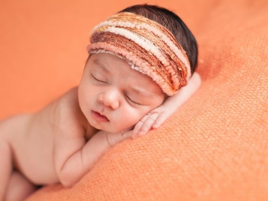 45 Cute Newborn Baby Photography Ideas and Tips - Greenorc
