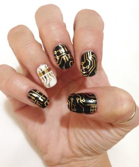 45 Futuristic Nail Art Designs to Look Unique in 2018 - Greenorc